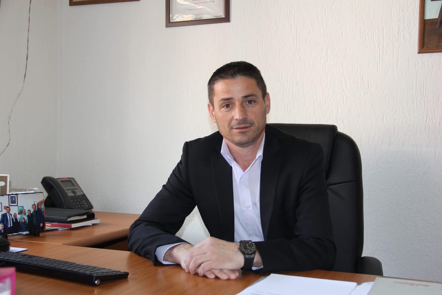 Naim Behlulaj - Komuna Istog